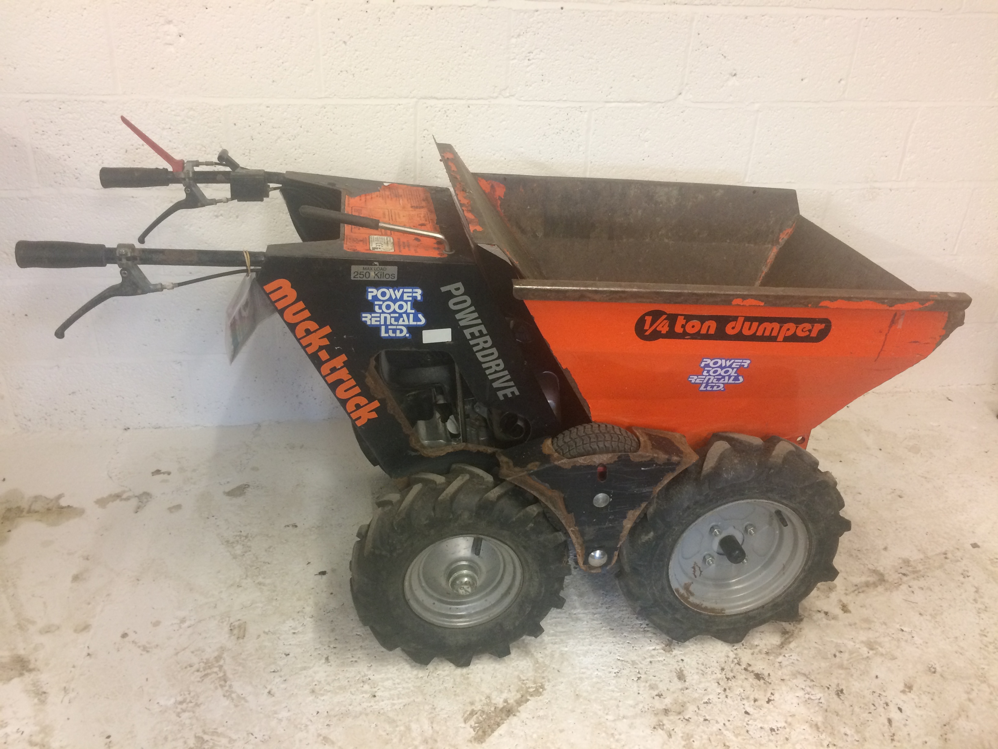 Muck Truck 4WD | Moving